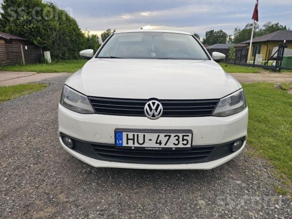 Balts Volkswagen Jetta 2011 Rīga, ar dzinēja tilpumu 1.60 L un nobraukumu 294 tūkst. km par 1950 €, foto 1 vietnē AUTOMOTO.COM.LV