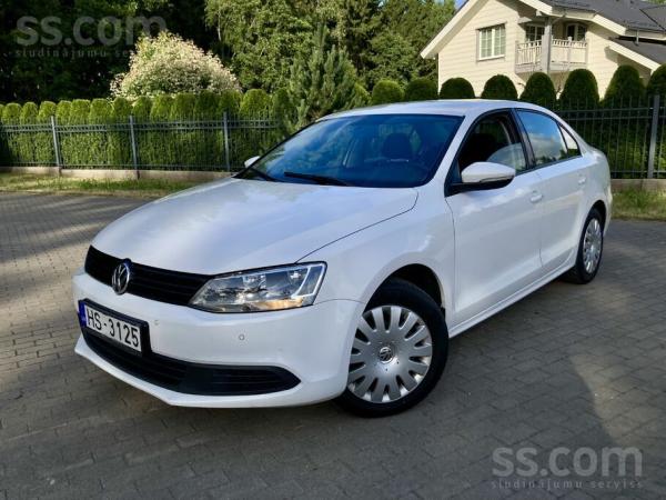 Balts Volkswagen Jetta 2011 Rīga, ar dzinēja tilpumu 1.60 L un nobraukumu 220 tūkst. km par 3650 €, foto 10 vietnē AUTOMOTO.COM.LV