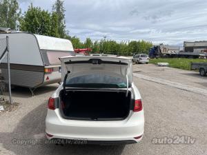 Balts Volkswagen Jetta 2012 Tartu, ar dzinēja tilpumu 1.40 L un nobraukumu 290 tūkst. km par 3500 €, foto 9 vietnē AUTOMOTO.COM.LV