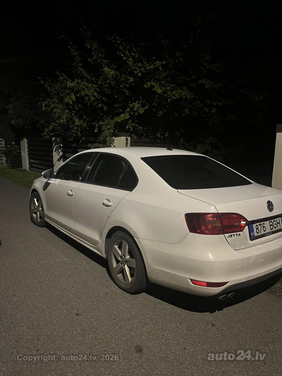 Balts Volkswagen Jetta 2012 Tartu, ar dzinēja tilpumu 1.40 L un nobraukumu 290 tūkst. km par 3500 €, foto 11 vietnē AUTOMOTO.COM.LV