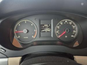White Volkswagen Jetta 2012 in Vilnius, with an engine capacity of 1.97 L and mileage of 184 thousand km for 3500 €, photo 13 on AUTOMOTO.COM.LV