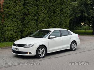 Balts Volkswagen Jetta 2012 Tartu, ar dzinēja tilpumu 1.40 L un nobraukumu 288 tūkst. km par 3600 €, foto 3 vietnē AUTOMOTO.COM.LV