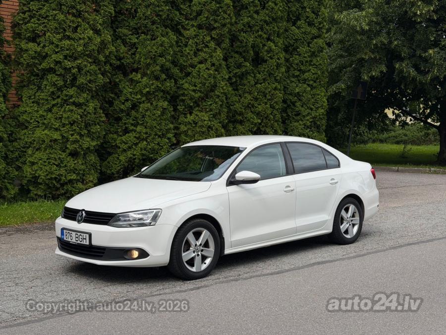 Balts Volkswagen Jetta 2012 Tartu, ar dzinēja tilpumu 1.40 L un nobraukumu 288 tūkst. km par 3600 €, foto 3 vietnē AUTOMOTO.COM.LV