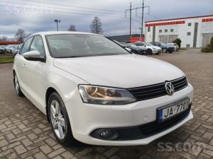 Balts Volkswagen Jetta 2012 Rīga, ar dzinēja tilpumu 1.20 L un nobraukumu 251 tūkst. km par 3500 €, foto  vietnē AUTOMOTO.COM.LV