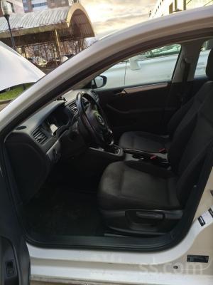 Balts Volkswagen Jetta 2012 Rīga, ar dzinēja tilpumu 1.20 L un nobraukumu 251 tūkst. km par 3500 €, foto 13 vietnē AUTOMOTO.COM.LV