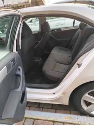Balts Volkswagen Jetta 2012 Rīga, ar dzinēja tilpumu 1.20 L un nobraukumu 251 tūkst. km par 3500 €, foto 17 vietnē AUTOMOTO.COM.LV
