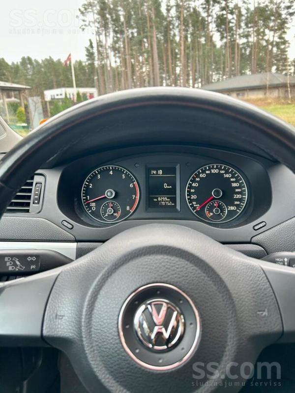 Balts Volkswagen Jetta 2012 Rīga, ar dzinēja tilpumu 1.20 L un nobraukumu 180 tūkst. km par 4800 €, foto 8 vietnē AUTOMOTO.COM.LV