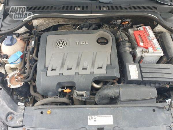 Balts Volkswagen Jetta 2013 Viļņa, ar dzinēja tilpumu 2.00 L un nobraukumu 361 tūkst. km par 350 €, foto 7 vietnē AUTOMOTO.COM.LV