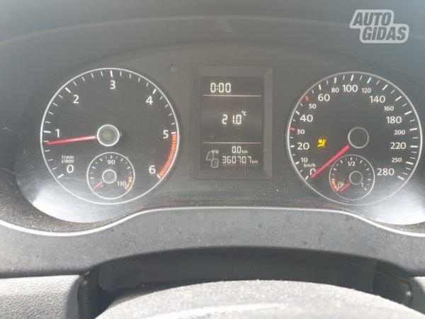 Balts Volkswagen Jetta 2013 Viļņa, ar dzinēja tilpumu 2.00 L un nobraukumu 361 tūkst. km par 350 €, foto 8 vietnē AUTOMOTO.COM.LV