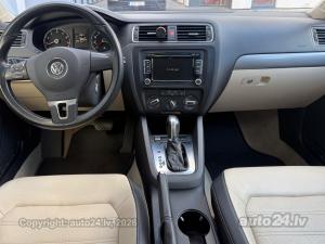 Balts Volkswagen Jetta 2013 Tallina, ar dzinēja tilpumu 0.00 L un nobraukumu 99 tūkst. km par 3900 €, foto 10 vietnē AUTOMOTO.COM.LV