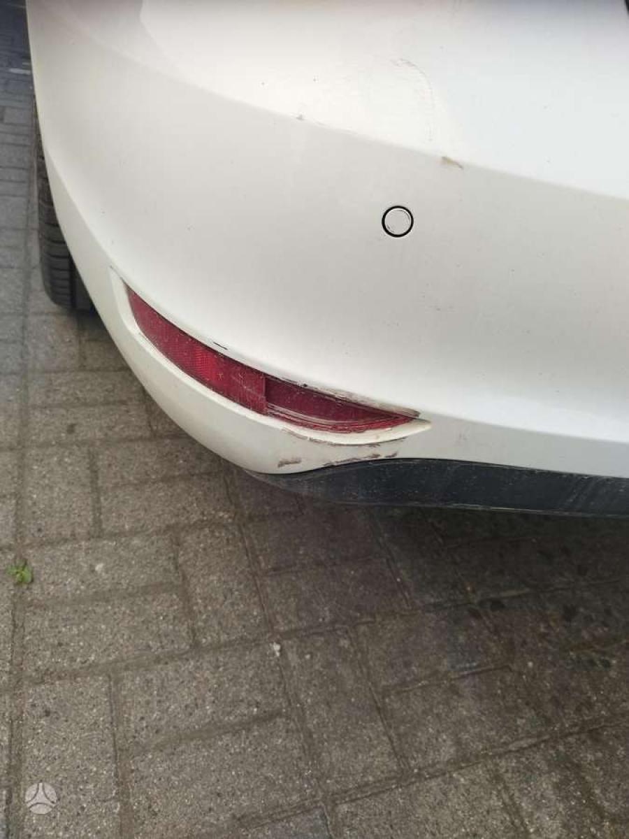 Balts Volkswagen Jetta 2013 Plungė, ar dzinēja tilpumu 1.40 L un nobraukumu 260 tūkst. km par 4000 €, foto 6 vietnē AUTOMOTO.COM.LV
