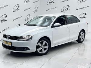 White Volkswagen Jetta 2014 in Vilnius, with an engine capacity of 1.39 L and mileage of 183 thousand km for 6400 €, photo  on AUTOMOTO.COM.LV