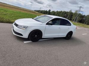 Balts Volkswagen Jetta 2014 Kauņa, ar dzinēja tilpumu 1.80 L un nobraukumu 277 tūkst. km par 2300 €, foto 3 vietnē AUTOMOTO.COM.LV