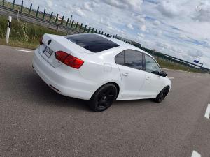 Balts Volkswagen Jetta 2014 Kauņa, ar dzinēja tilpumu 1.80 L un nobraukumu 277 tūkst. km par 2300 €, foto 5 vietnē AUTOMOTO.COM.LV