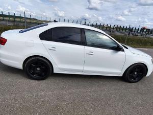 Balts Volkswagen Jetta 2014 Kauņa, ar dzinēja tilpumu 1.80 L un nobraukumu 277 tūkst. km par 2300 €, foto 7 vietnē AUTOMOTO.COM.LV