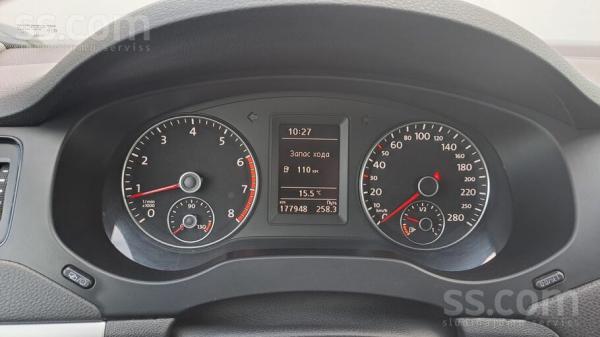 Balts Volkswagen Jetta 2014 Rīga, ar dzinēja tilpumu 1.40 L un nobraukumu 178 tūkst. km par 4000 €, foto 10 vietnē AUTOMOTO.COM.LV