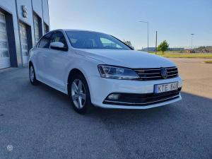 Balts Volkswagen Jetta 2015 Panevēža, ar dzinēja tilpumu 1.97 L un nobraukumu 272 tūkst. km par 6250 €, foto  vietnē AUTOMOTO.COM.LV