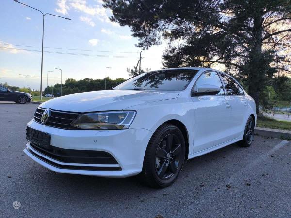 Balts Volkswagen Jetta 2016 Viļņa, ar dzinēja tilpumu 1.40 L un nobraukumu 135 tūkst. km par 6800 €, foto 4 vietnē AUTOMOTO.COM.LV