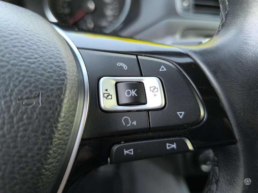Balts Volkswagen Jetta 2016 Viļņa, ar dzinēja tilpumu 1.40 L un nobraukumu 135 tūkst. km par 6800 €, foto 20 vietnē AUTOMOTO.COM.LV