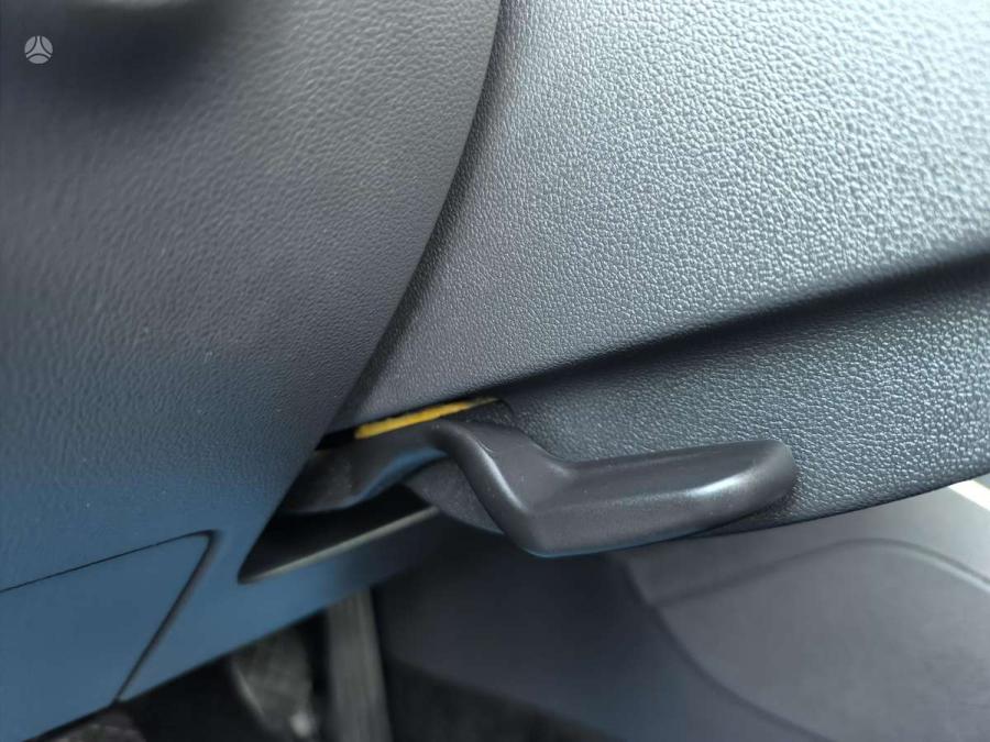 Balts Volkswagen Jetta 2016 Viļņa, ar dzinēja tilpumu 1.40 L un nobraukumu 135 tūkst. km par 6800 €, foto 28 vietnē AUTOMOTO.COM.LV