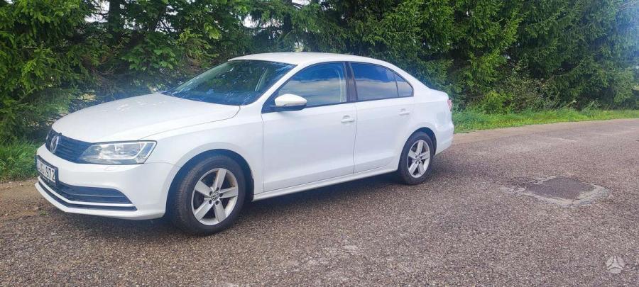 Balts Volkswagen Jetta 2016 Viļņa, ar dzinēja tilpumu 1.40 L un nobraukumu 97 tūkst. km par 7900 €, foto 1 vietnē AUTOMOTO.COM.LV