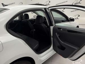Balts Volkswagen Jetta 2017 Viļņa, ar dzinēja tilpumu 1.80 L un nobraukumu 163 tūkst. km par 6300 €, foto 14 vietnē AUTOMOTO.COM.LV
