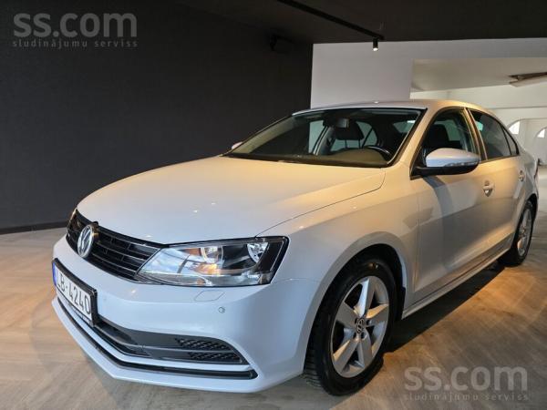 Balts Volkswagen Jetta 2017 Rīga, ar dzinēja tilpumu 2.00 L un nobraukumu 124 tūkst. km par 6499 €, foto 1 vietnē AUTOMOTO.COM.LV
