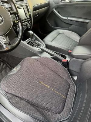 White Volkswagen Jetta 2017 in Silute, with an engine capacity of 1.80 L and mileage of 186 thousand km for 6900 €, photo 21 on AUTOMOTO.COM.LV
