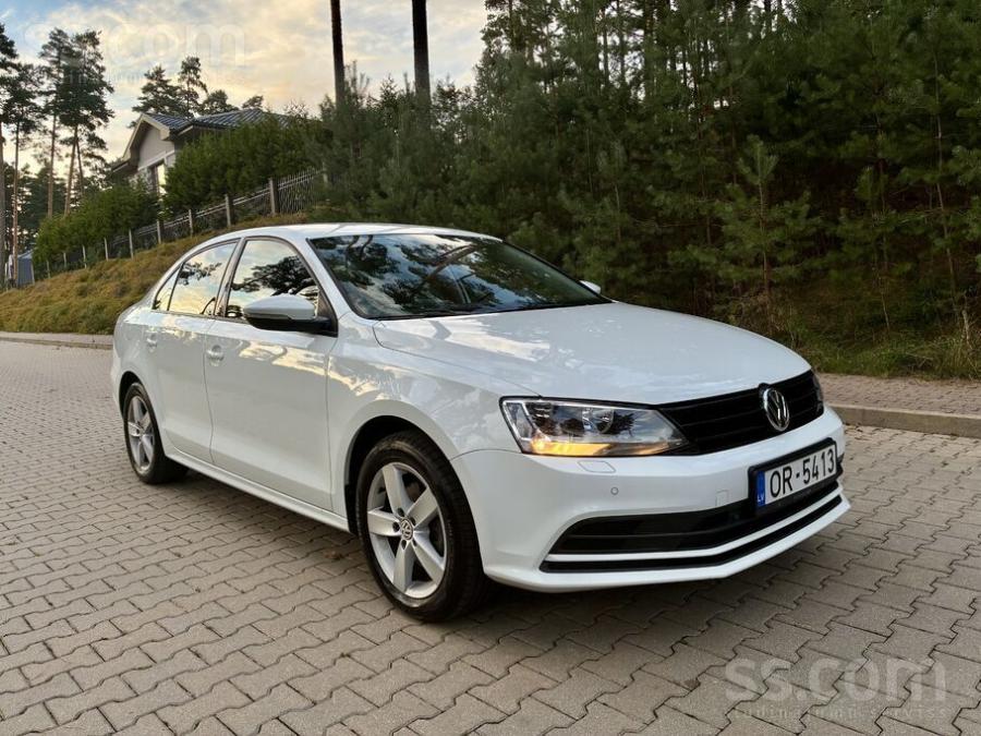 Balts Volkswagen Jetta 2018 Rīga, ar dzinēja tilpumu 1.40 L un nobraukumu 160 tūkst. km par 7500 €, foto 8 vietnē AUTOMOTO.COM.LV