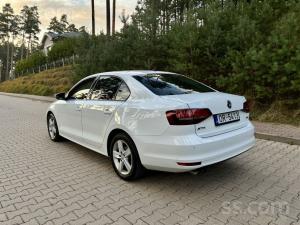 Balts Volkswagen Jetta 2018 Rīga, ar dzinēja tilpumu 1.40 L un nobraukumu 160 tūkst. km par 7500 €, foto 11 vietnē AUTOMOTO.COM.LV