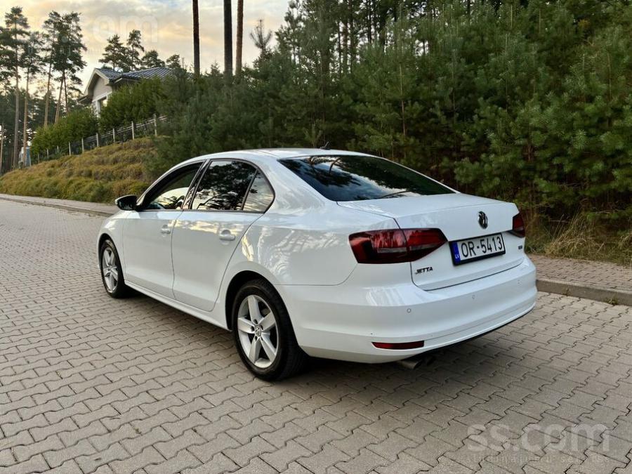 Balts Volkswagen Jetta 2018 Rīga, ar dzinēja tilpumu 1.40 L un nobraukumu 160 tūkst. km par 7500 €, foto 11 vietnē AUTOMOTO.COM.LV