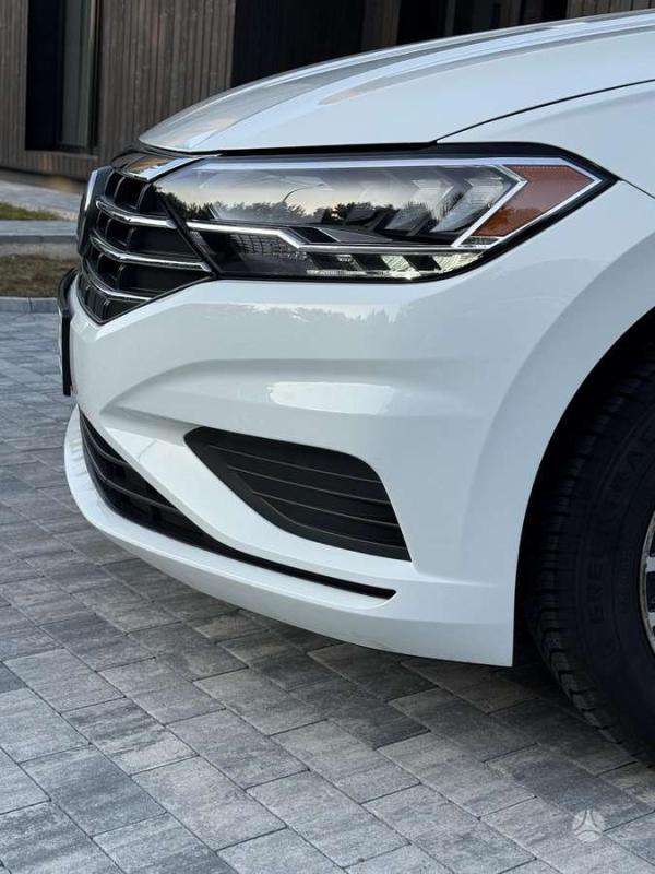 Balts Volkswagen Jetta 2019 Kauņa, ar dzinēja tilpumu 1.40 L un nobraukumu 59 tūkst. km par 11400 €, foto 7 vietnē AUTOMOTO.COM.LV
