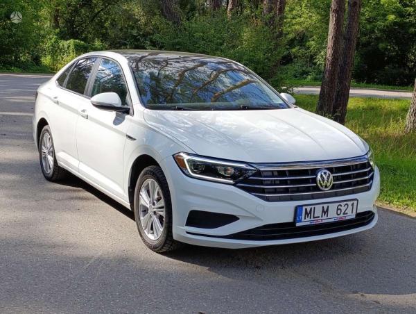 Volkswagen Jetta 2019 Ukmergė vietnē Balts Volkswagen Jetta 2019 Ukmergė, ar dzinēja tilpumu 1.40 L un nobraukumu 70 tūkst. km par 13400 €, foto 1 vietnē AUTOMOTO.COM.LV
