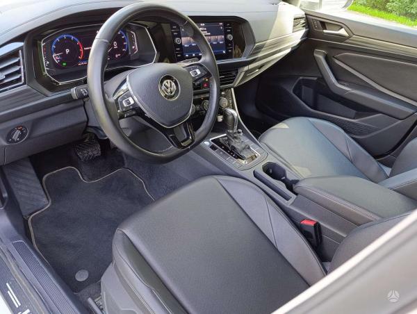 Volkswagen Jetta 2019 Ukmergė vietnē Balts Volkswagen Jetta 2019 Ukmergė, ar dzinēja tilpumu 1.40 L un nobraukumu 70 tūkst. km par 13400 €, foto 7 vietnē AUTOMOTO.COM.LV