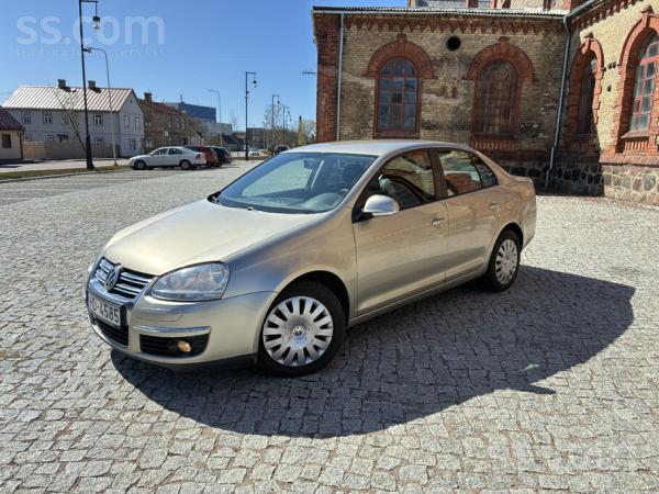 Dzeltens Volkswagen Jetta 2008 Ventspils, ar dzinēja tilpumu 1.60 L un nobraukumu 115 tūkst. km par 2900 €, foto 7 vietnē AUTOMOTO.COM.LV