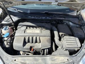 Dzeltens Volkswagen Jetta 2008 Ventspils, ar dzinēja tilpumu 1.60 L un nobraukumu 115 tūkst. km par 2900 €, foto 12 vietnē AUTOMOTO.COM.LV