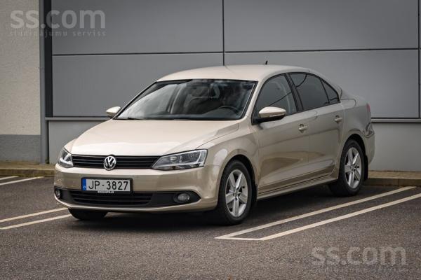 Dzeltens Volkswagen Jetta 2014 Rīga, ar dzinēja tilpumu 1.40 L un nobraukumu 97 tūkst. km par 5950 €, foto 1 vietnē AUTOMOTO.COM.LV