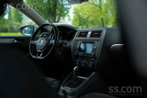 Dzeltens Volkswagen Jetta 2015 Rīga, ar dzinēja tilpumu 1.40 L un nobraukumu 238 tūkst. km par 5900 €, foto 13 vietnē AUTOMOTO.COM.LV