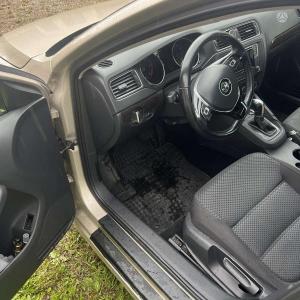 Yellow Volkswagen Jetta 2015 in Lazdijai, with an engine capacity of 1.97 L and mileage of 208 thousand km for 5600 €, photo  on AUTOMOTO.COM.LV
