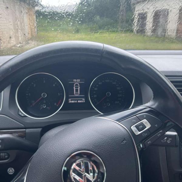 Dzeltens Volkswagen Jetta 2015 Lazdijai, ar dzinēja tilpumu 1.97 L un nobraukumu 208 tūkst. km par 5600 €, foto 2 vietnē AUTOMOTO.COM.LV