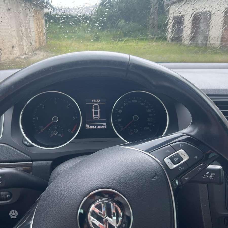 Dzeltens Volkswagen Jetta 2015 Lazdijai, ar dzinēja tilpumu 1.97 L un nobraukumu 208 tūkst. km par 5600 €, foto 3 vietnē AUTOMOTO.COM.LV