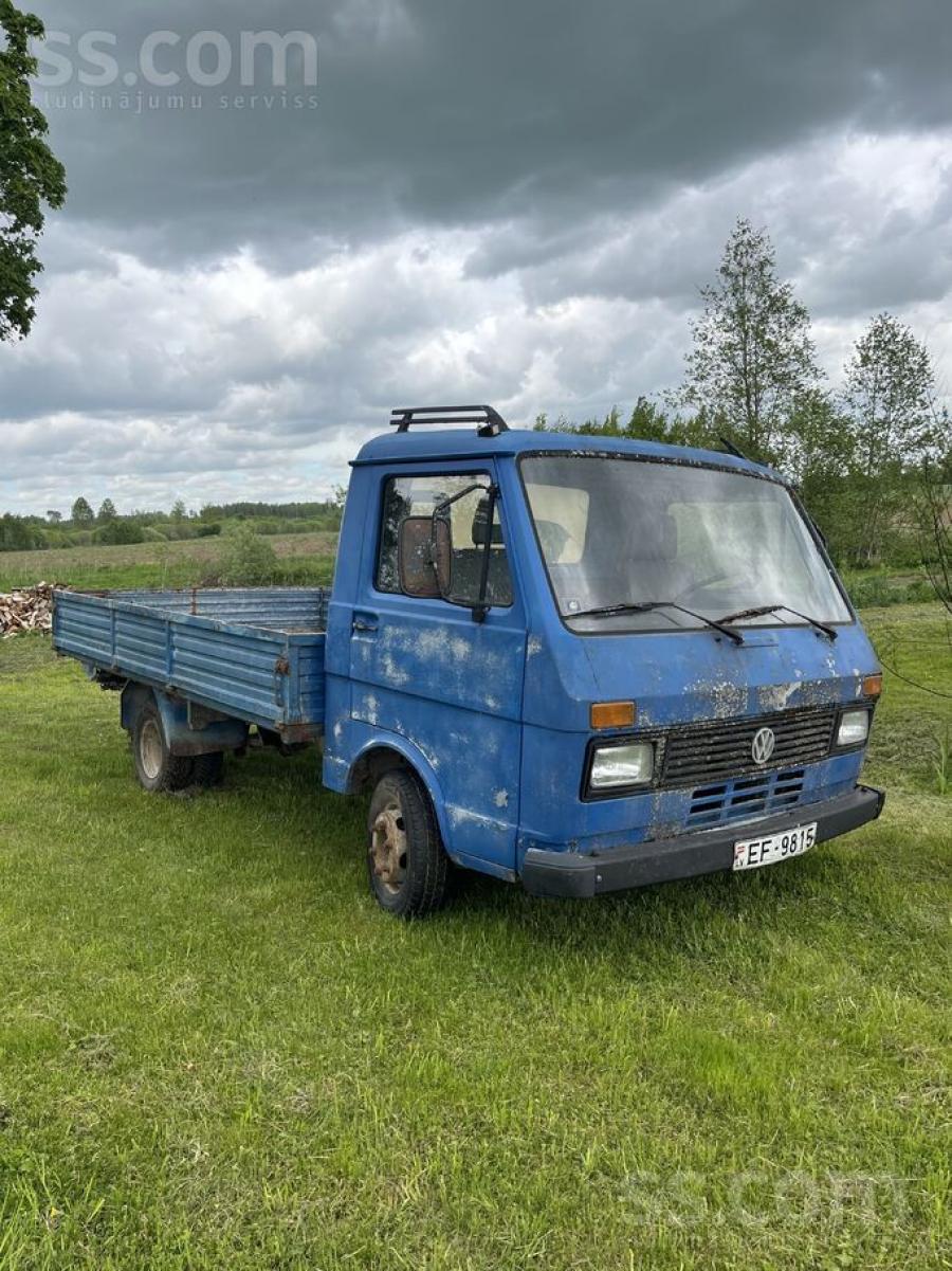 Blue Volkswagen LT 1991 in Aizkraukle, with an engine capacity of 2.40 L and mileage of 320 thousand km for 700 €, photo 1 on AUTOMOTO.COM.LV