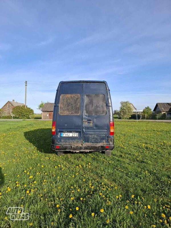 Zils Volkswagen LT 2002 Radviliškis, ar dzinēja tilpumu 2.50 L un nobraukumu 500 tūkst. km par 750 €, foto 3 vietnē AUTOMOTO.COM.LV