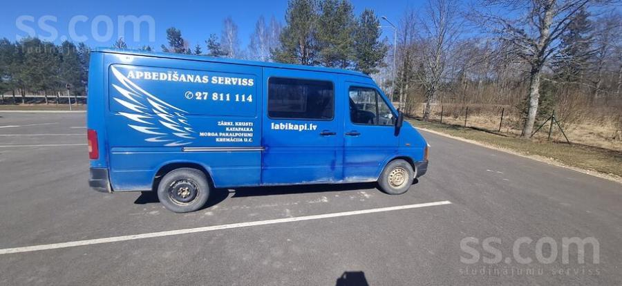 Blue Volkswagen LT 1999 in Cesis, with an engine capacity of 2.50 L and mileage of 0 thousand km for 2390 €, photo 3 on AUTOMOTO.COM.LV