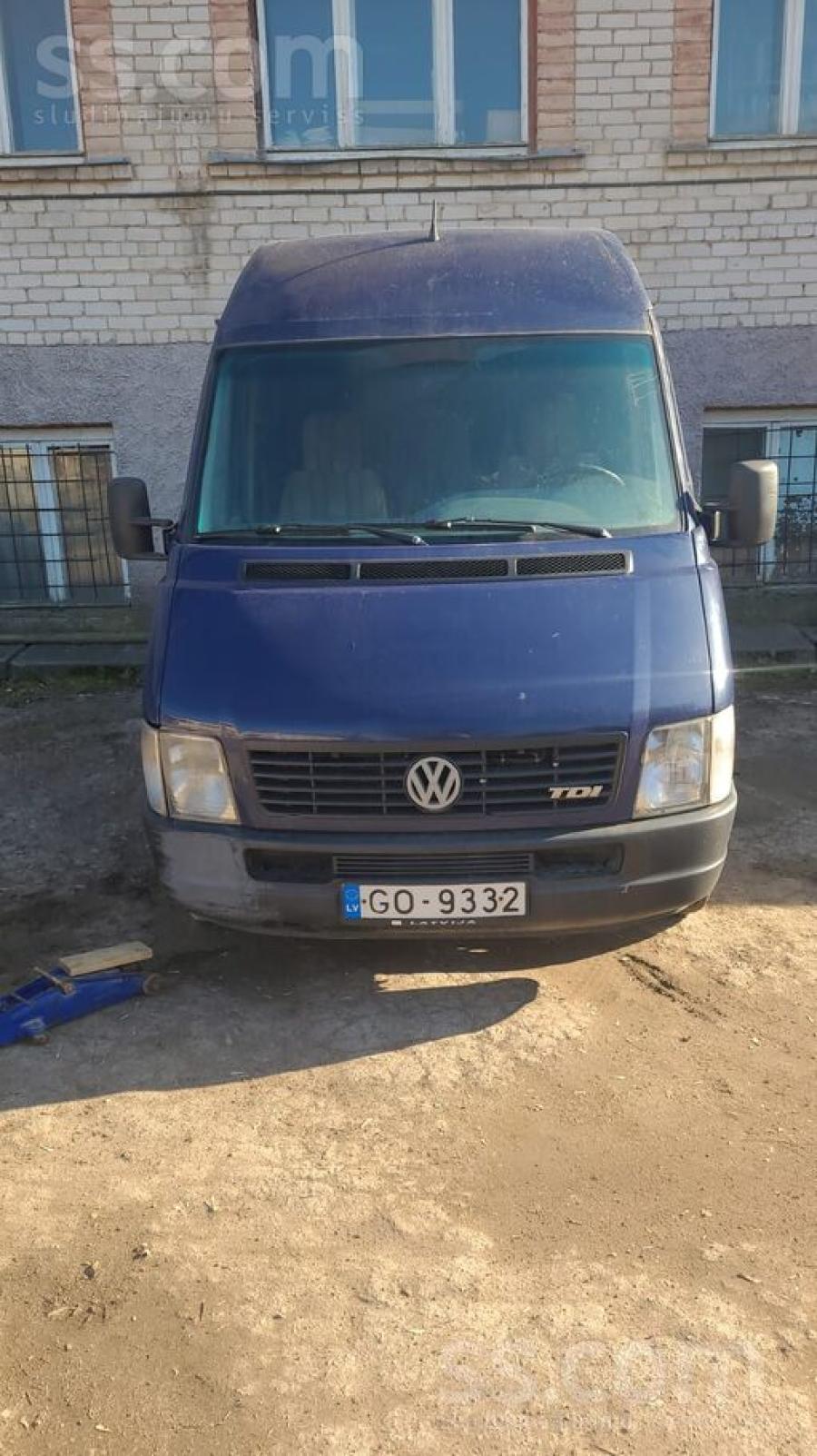 Blue Volkswagen LT 2004 in Riga, with an engine capacity of 2.50 L and mileage of 400 thousand km for 4800 €, photo 1 on AUTOMOTO.COM.LV