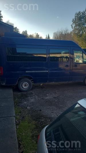 Blue Volkswagen LT 2004 in Riga, with an engine capacity of 2.50 L and mileage of 400 thousand km for 4800 €, photo 3 on AUTOMOTO.COM.LV
