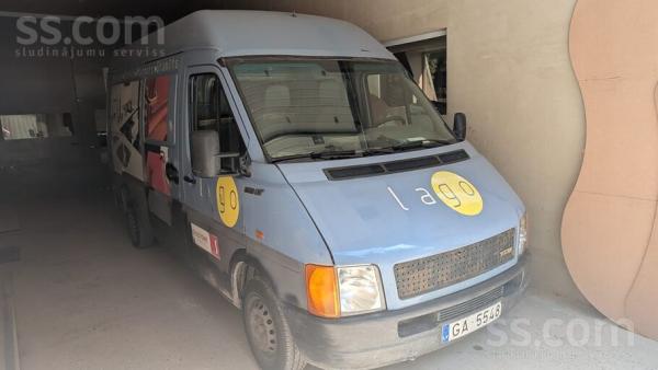 Blue Volkswagen LT 2004 in Riga, with an engine capacity of 2.50 L and mileage of 620 thousand km for 1210 €, photo 1 on AUTOMOTO.COM.LV