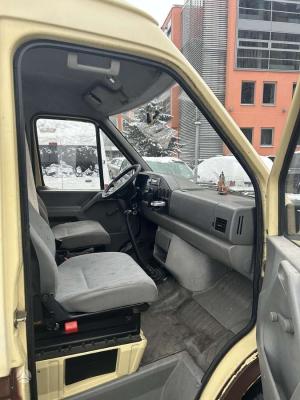 Brown Volkswagen LT 1998 in Vilnius, with an engine capacity of 2.50 L and mileage of 188 thousand km for 2650 €, photo 10 on AUTOMOTO.COM.LV