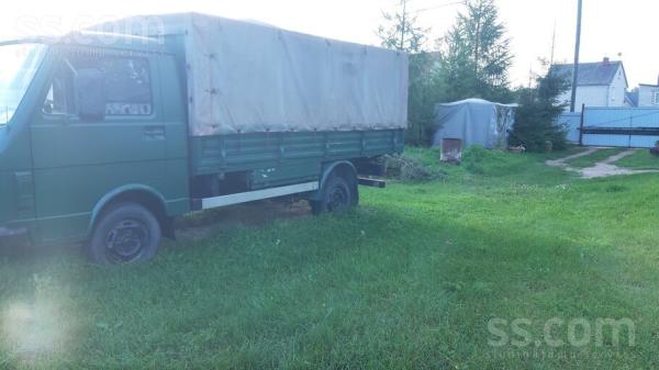 Green Volkswagen LT 1989 in Daugavpils, with an engine capacity of 1.20 L and mileage of 500 thousand km for 500 €, photo 1 on AUTOMOTO.COM.LV