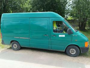Green Volkswagen LT 1999 in Vilnius, with an engine capacity of 2.80 L and mileage of 510 thousand km for 2000 €, photo 3 on AUTOMOTO.COM.LV